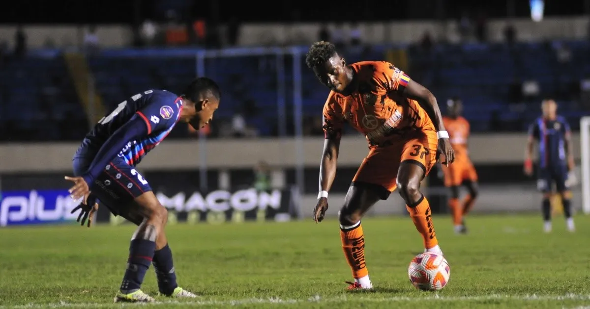 El Nacional venció a Libertad y consiguió su primera victoria en la ...