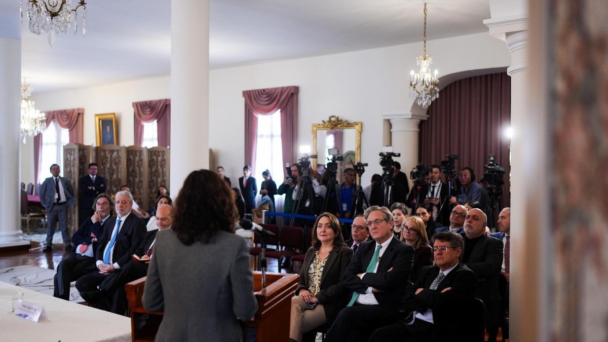 Así pueden certificar los ecuatorianos residentes en Madrid su ...