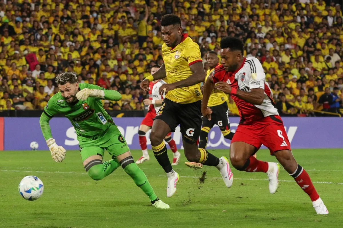 Fecha, hora y dónde ver Universitario vs. Barcelona SC por la Copa ...