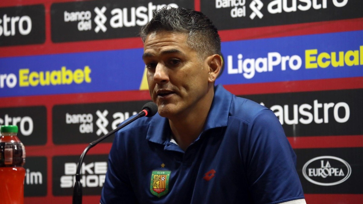 Norberto Araujo: “Los dirigentes del Deportivo Cuenca quieren pelear ...