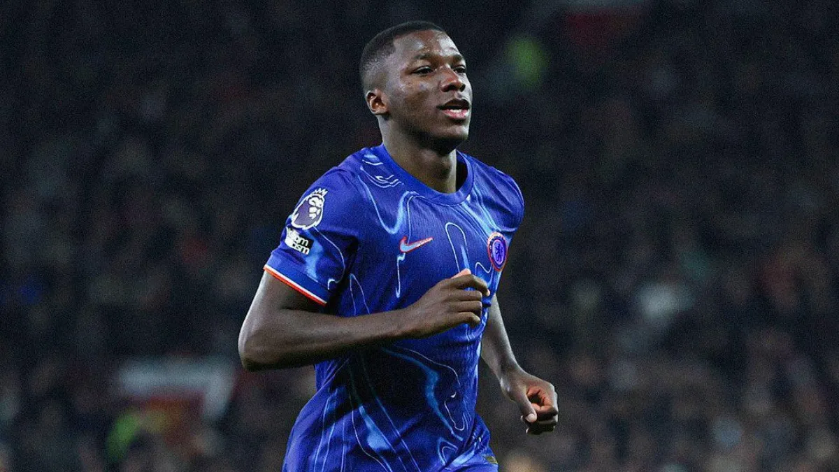 Moisés Caicedo fue convocado con el Chelsea para jugar los octavos de ...