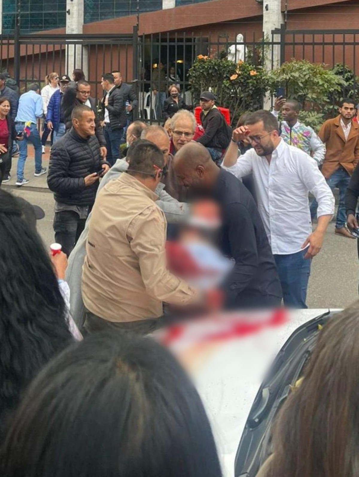 Impactantes imágenes: así fue el momento exacto del atentado a Miguel ...