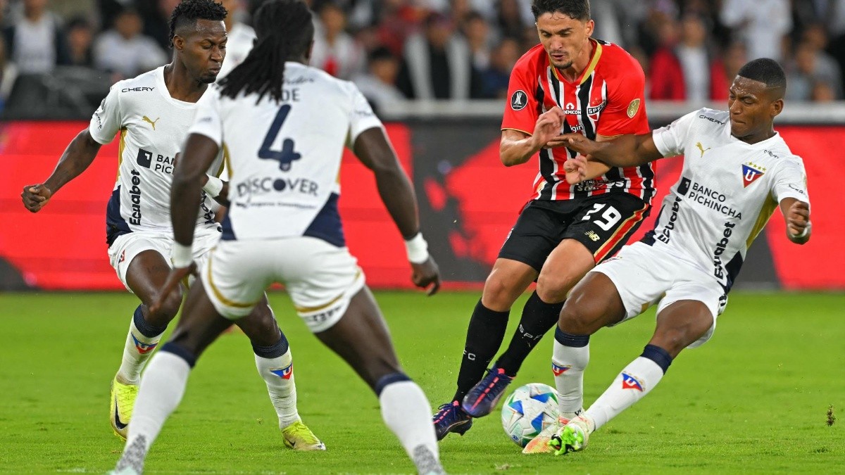 Liga de Quito eliminó a São Paulo en su última visita al estadio ...