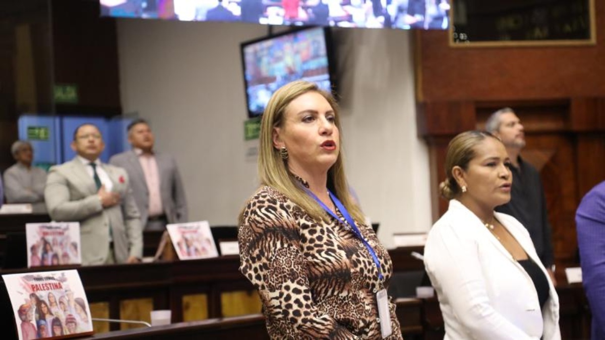 ADN no pudo destituir a Nuria Butiñá, del correísmo, por presunto cobro ...