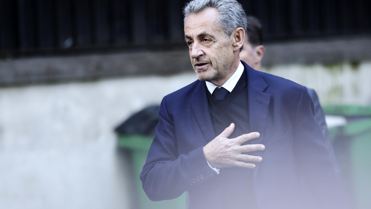 El expresidente francés Sarkozy entra en prisión por asociación ilícita ...