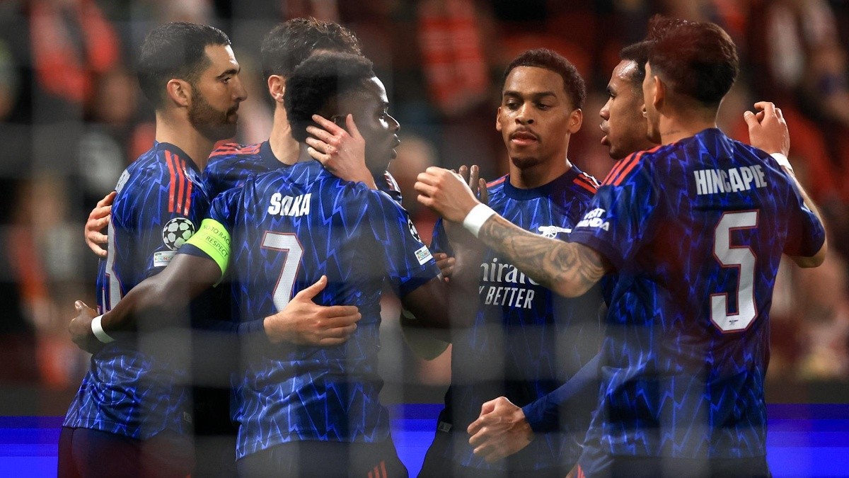 Con Piero Hincapié de titular, el Arsenal goleó al Slavia Praga en ...