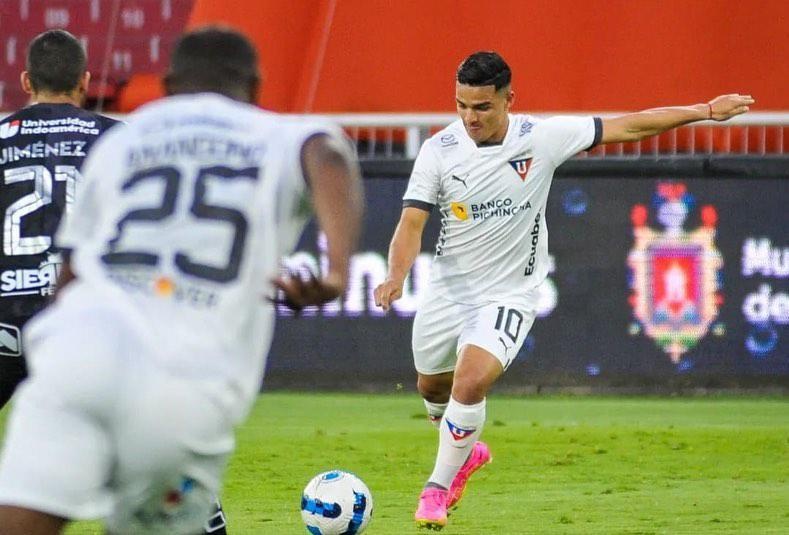 Deportivo Cuenca se ilusiona con fichar a Alexander Alvarado | Ecuavisa