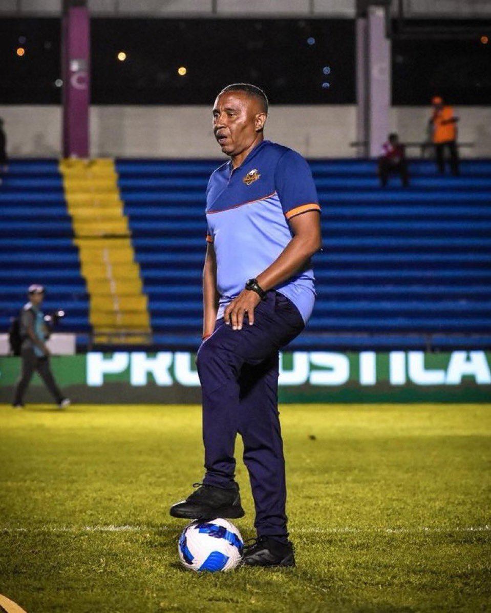 ¿Juan Carlos León será el nuevo entrenador de Emelec? | Ecuavisa