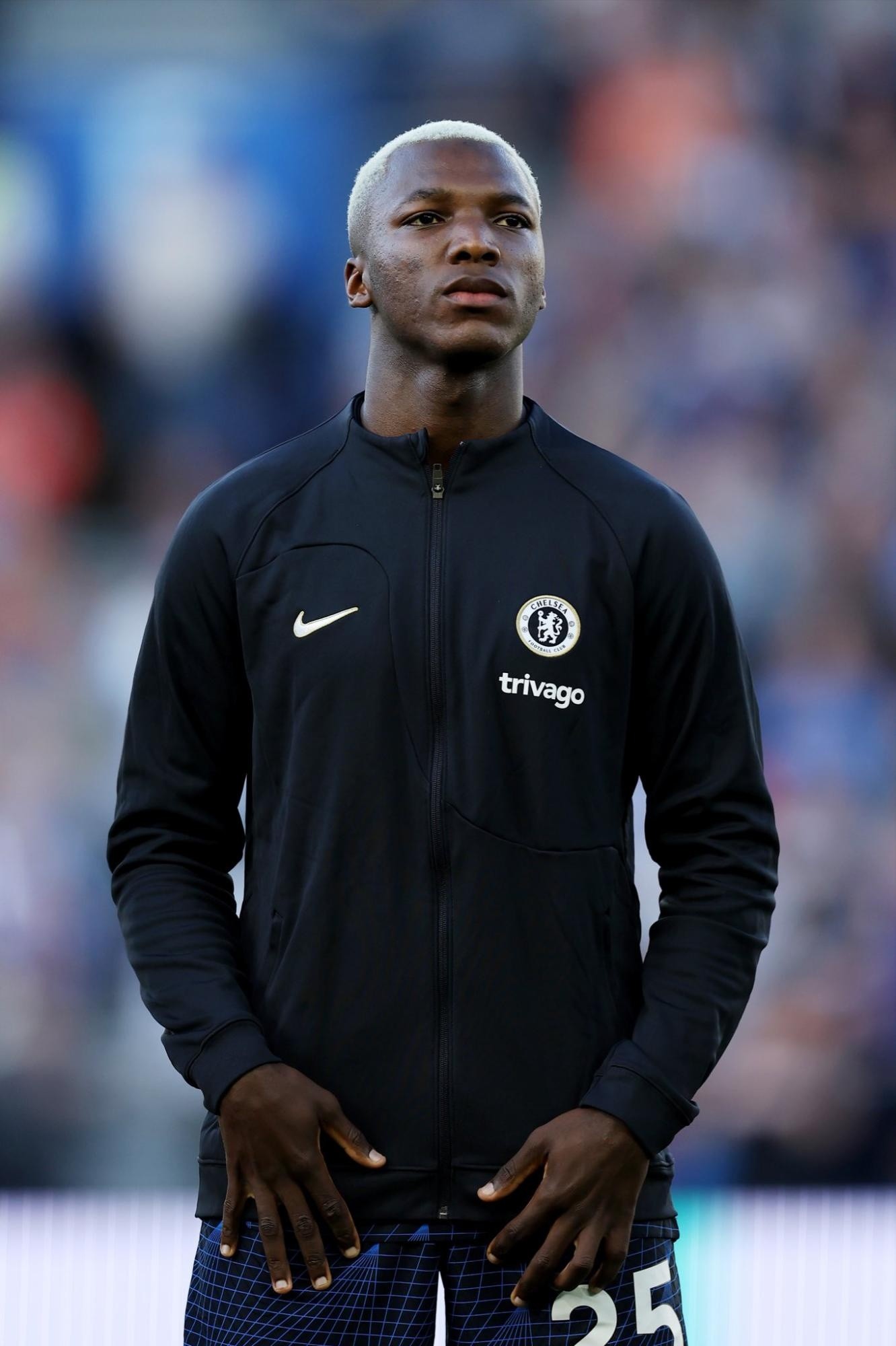 Moisés Caicedo fue abucheado por los hinchas del Brighton en el partido ...