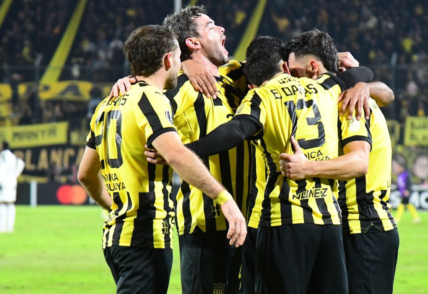 ¡Peñarol da la sorpresa y elimina a Flamengo en la Libertadores! | Ecuavisa