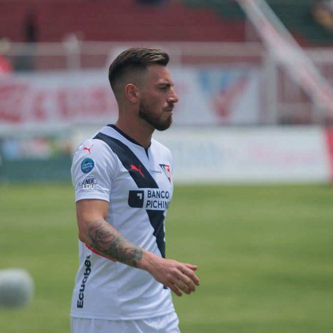 Liga de Quito no puede inscribir nuevos jugadores por deuda con Ángel ...