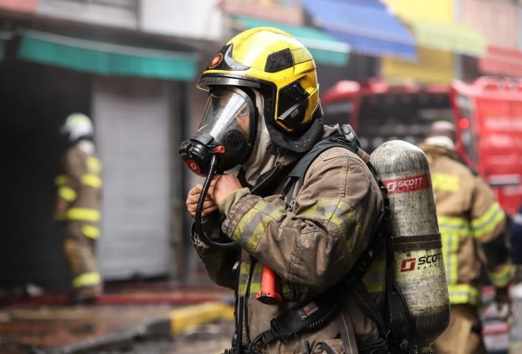 Colombia: Emergencia por incendio en el barrio Patio Bonito | Ecuavisa
