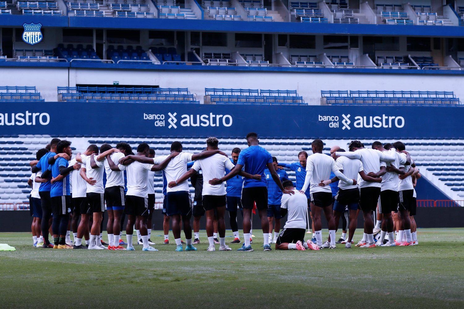 Emelec será el rival de Alianza Lima en la Noche Blanquiazul 2025 ...
