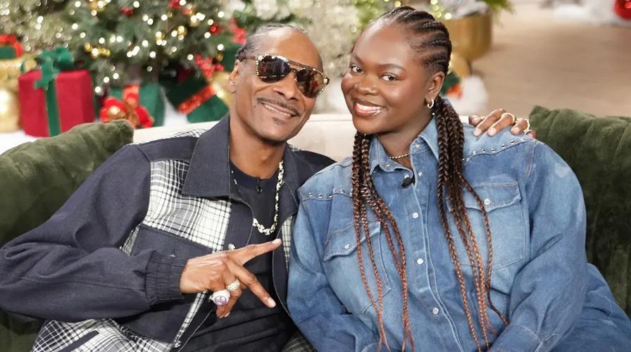 Fotografía del rapero Snoop Dog junto a su hija Cori Broadus (INTERNET)